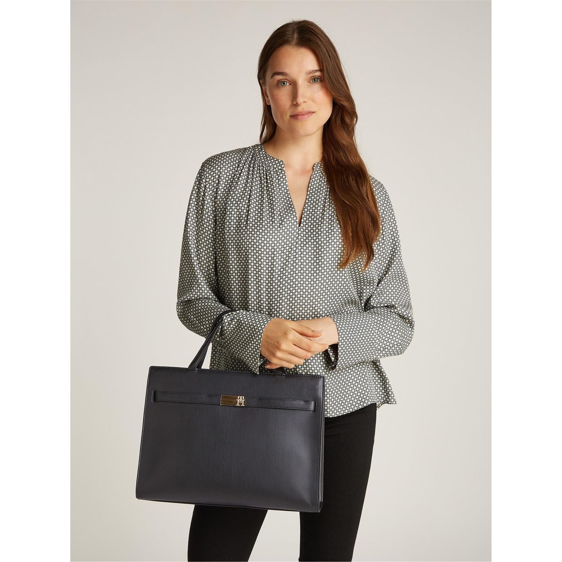 Tommy Hilfiger Heritage Work Bag with Detachable Strap – Lovell Sports