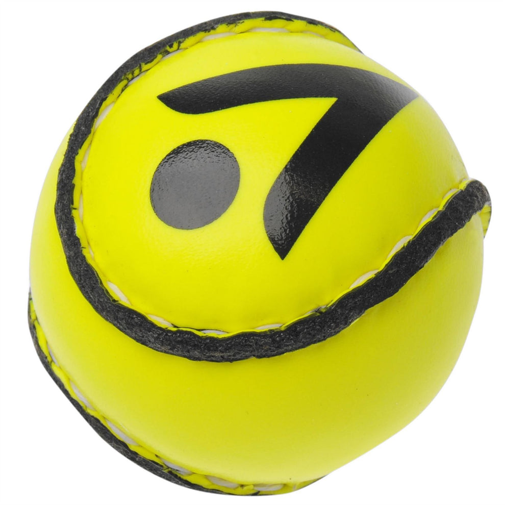 Karakal Senior Sliotar – Lovell Sports